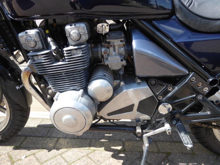KAWASAKI ZEPHYR 550 H REG POWDER COATED FRAME NEW TYRES LONG MOT | in ...