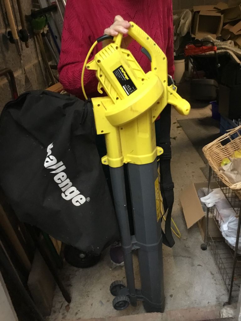 Challenge electric leaf blower/vacuum for your Autumn garden tidy up ...