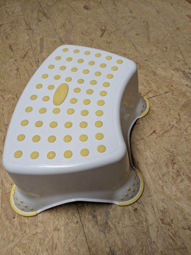 Disney The Lion King Kids Step Stool, £2.00 for Sale in Gilmerton ...