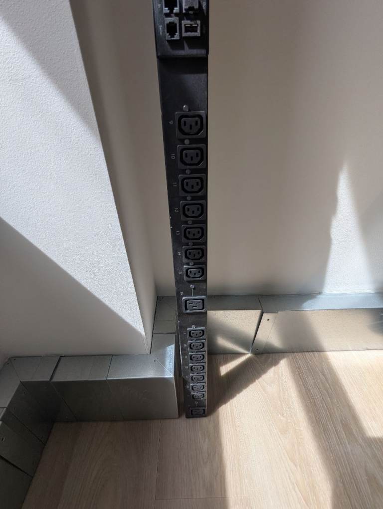 APC AP8959 16A/230V (21) C13 & (3) C19 Switched Rack PDU - Black for Sale