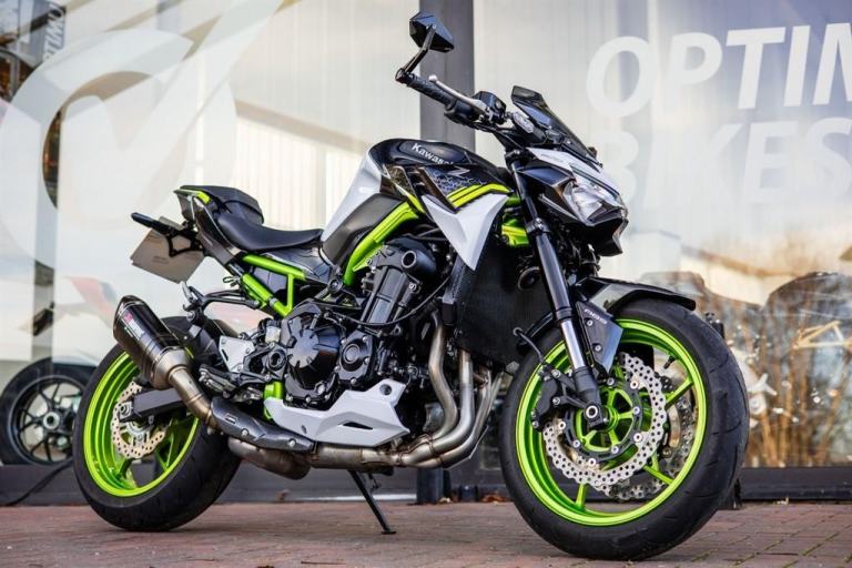 Kawasaki Z900 1 OWNER ! LOW MILES ! AKRO ! LOADED SPEC | in York, North ...