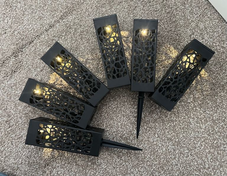 6 Pack Garden Solar Lights – Brand New Outdoor Lighting, warm light for ...