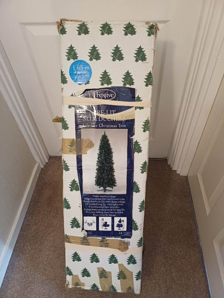 Christmas tree and extras | in Croesyceiliog, Torfaen | Gumtree
