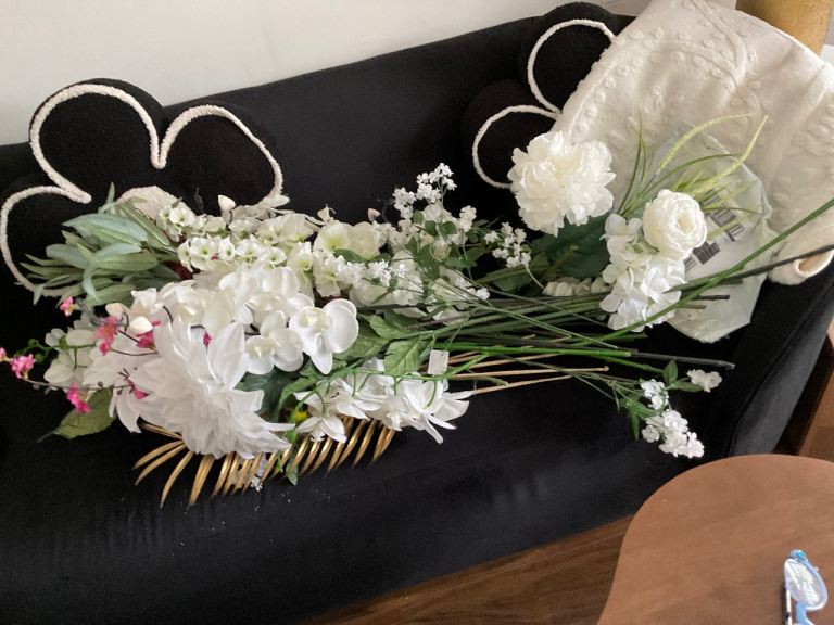 Flowers, £4.00 for Sale in Kilmarnock, East Ayrshire | Gumtree