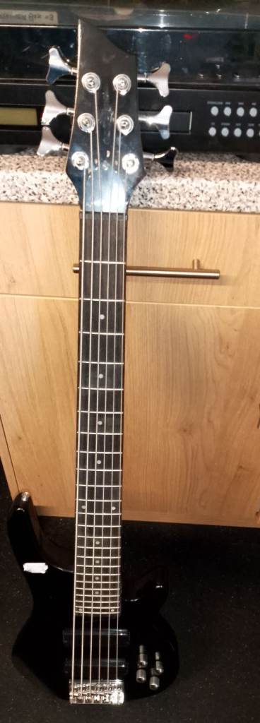 6 string bass guitar | in Kilmarnock, East Ayrshire | Gumtree