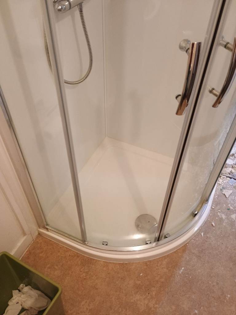 Corner shower enclosure | in Perth, Perth and Kinross | Gumtree