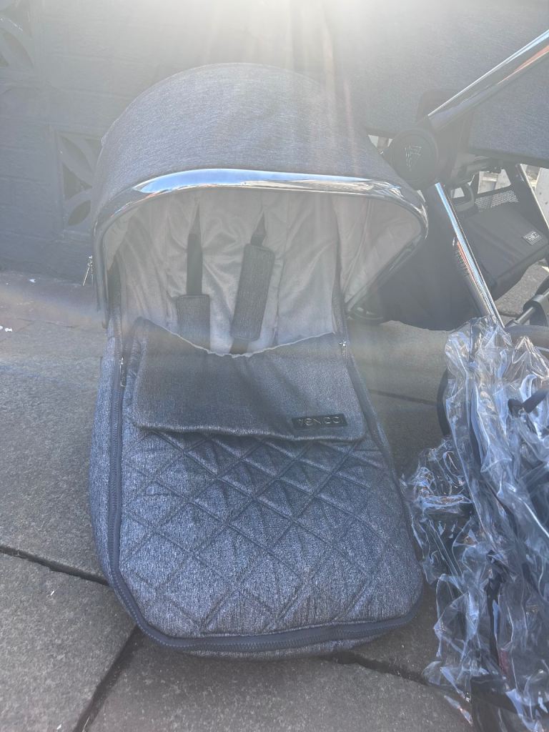 Venicci Tinum 3-in-1 Pram Travel System - Good Condition | in Greenock ...