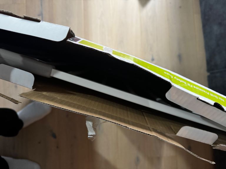 Stair & Doorway Safety Gate – Easy Close, No Drill (Lindam Sure Shut ...