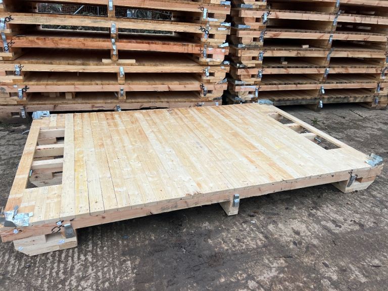 Pallets / panels / staging | in Cromer, Norfolk | Gumtree