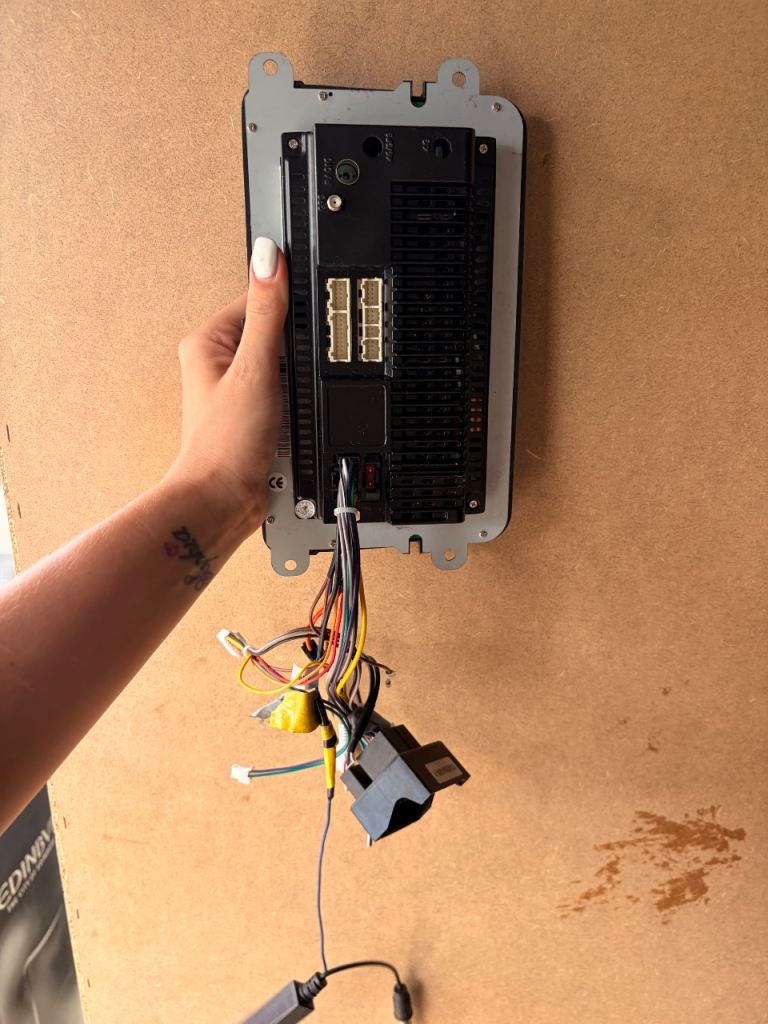 Head unit with screen | in Edinburgh | Gumtree