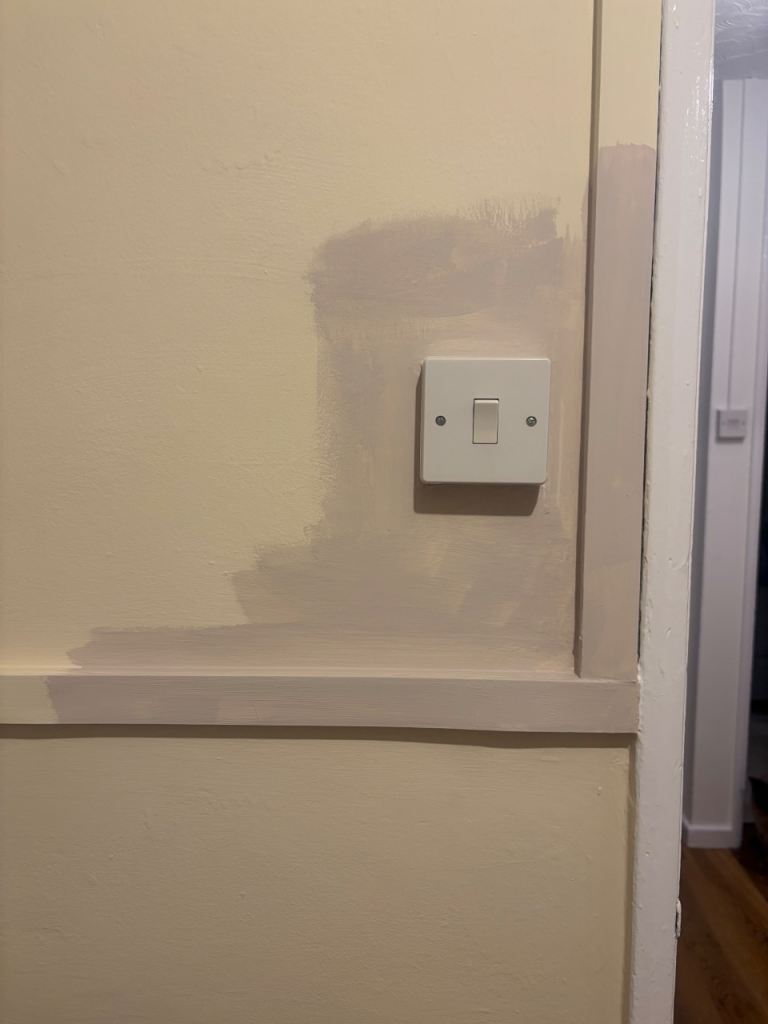 Dulux Walls & Ceilings Matt Paint – Mellow Mocha, 2 Tins, £20.00 for Sale