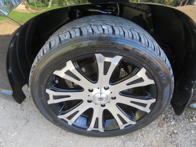 2014 Toyota Land Cruiser Amazon 4.6 ZX V8 PETROL WALD BODY KIT 8 SEATER ...