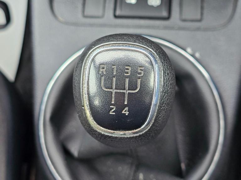 2013 Skoda Fabia 1.2 12V SE 5dr HATCHBACK PETROL Manual | in Derby ...