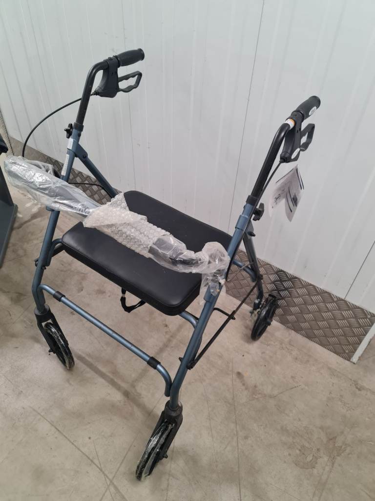 DeVilbiss Go-lite Rollator (Seat with backrest) | in Worsley ...