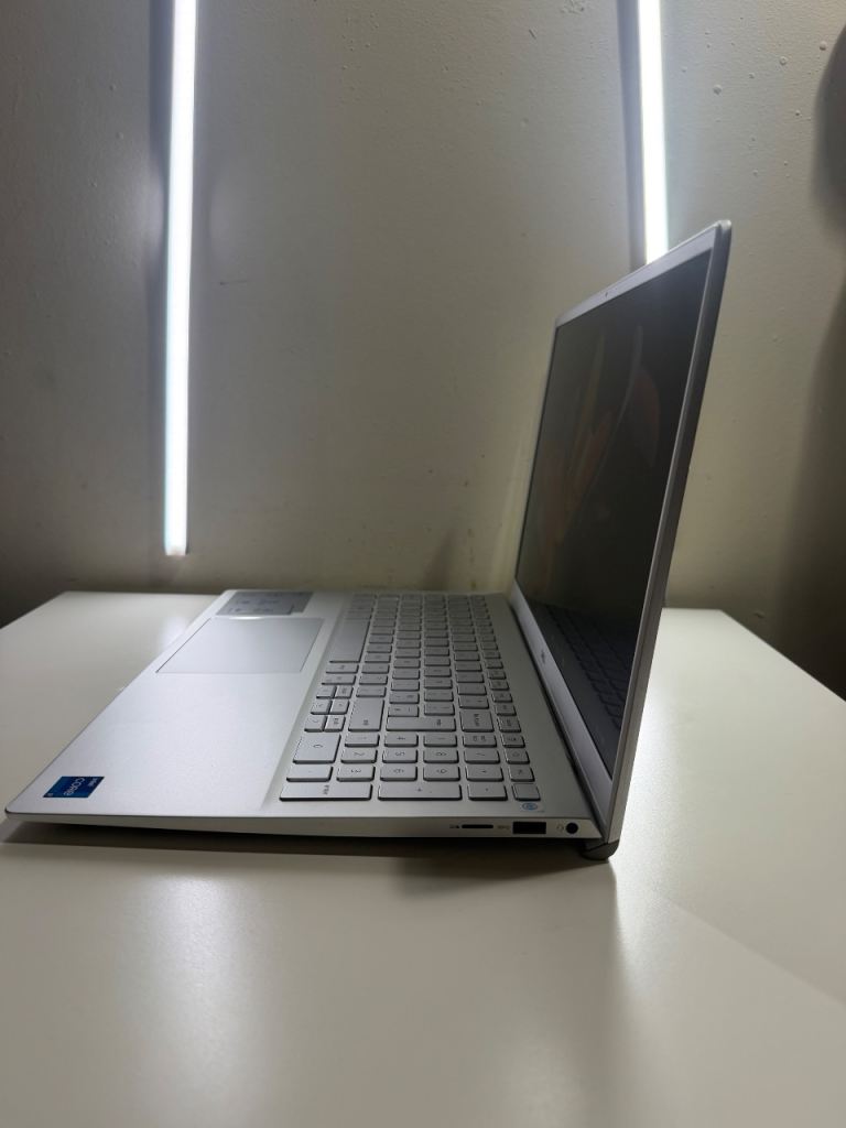 Dell Inspiron 5502 Intel Core i7 1165G7 32gb Ram 1TB Nvme Win 11 Pro ...