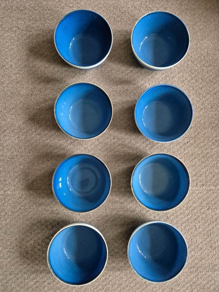 Blue Sahara stoneware dinner set - 7 plates, 7 side plates, 8 bowls, 8 ...