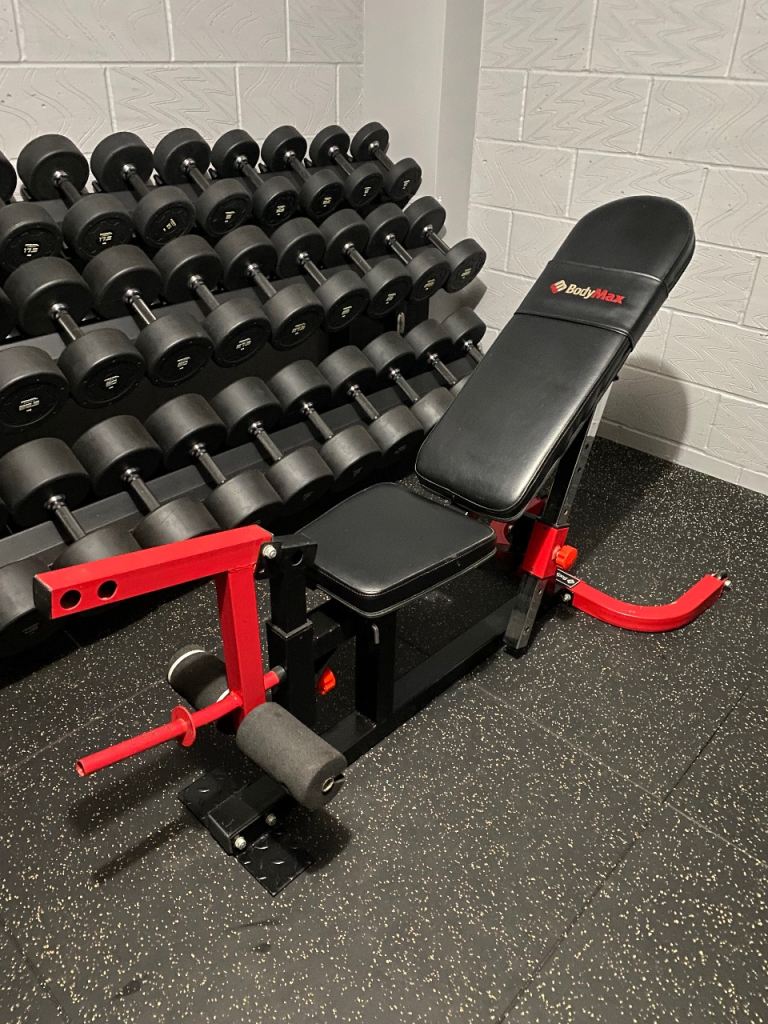 Bodymax adjustable weight bench with detachable leg extension/hamstring ...