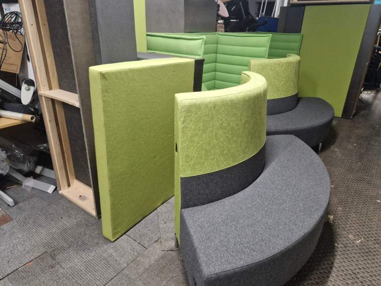 Samba Seating pod and soft seating for reception, breakout area ...