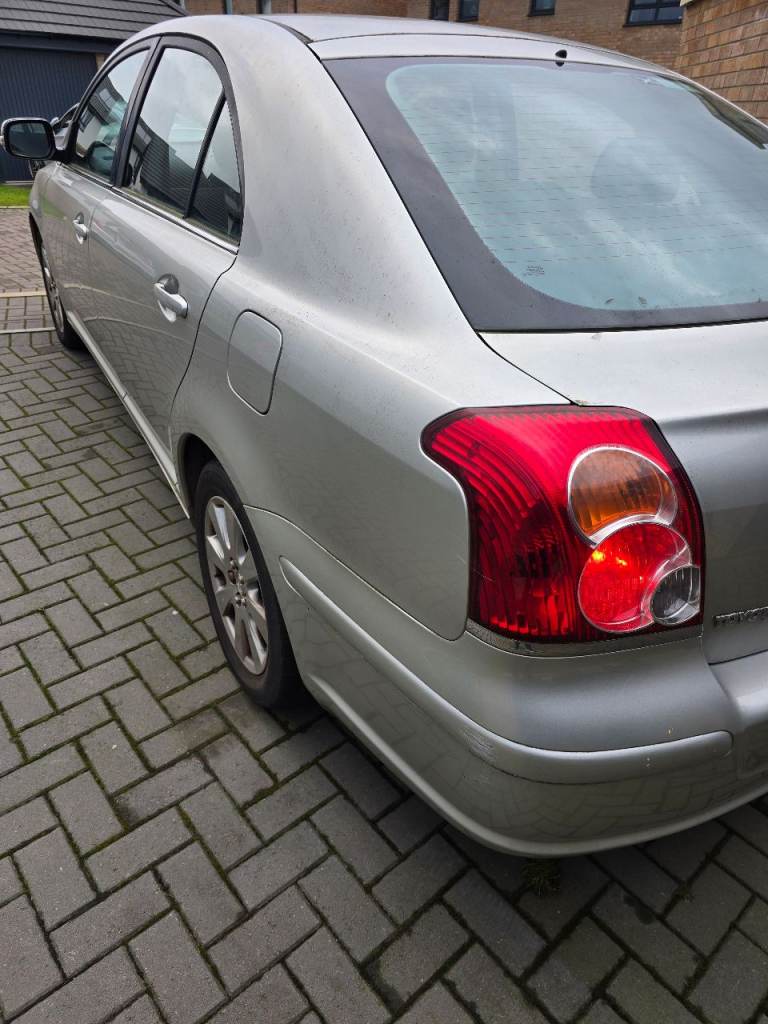 Toyota Avensis Hatchback / Petrol / 2009 / 1794 / Silver / Manual - MOT ...