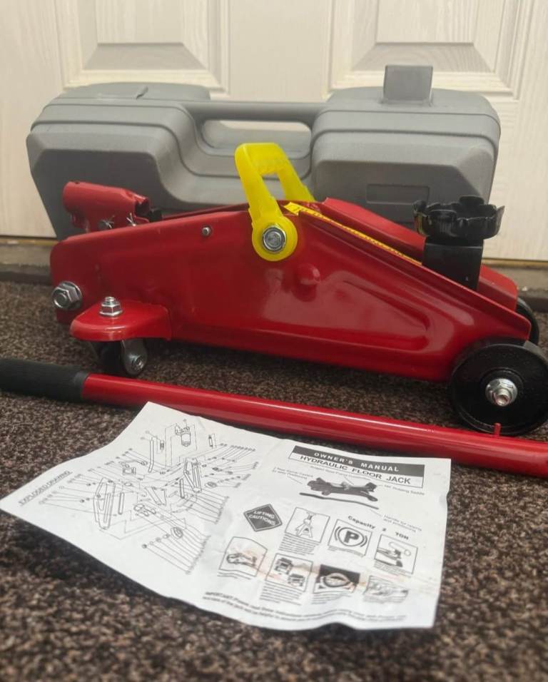 New & Unused 2 Ton Hydraulic Car Trolley Floor Jack | in Aberdeen | Gumtree