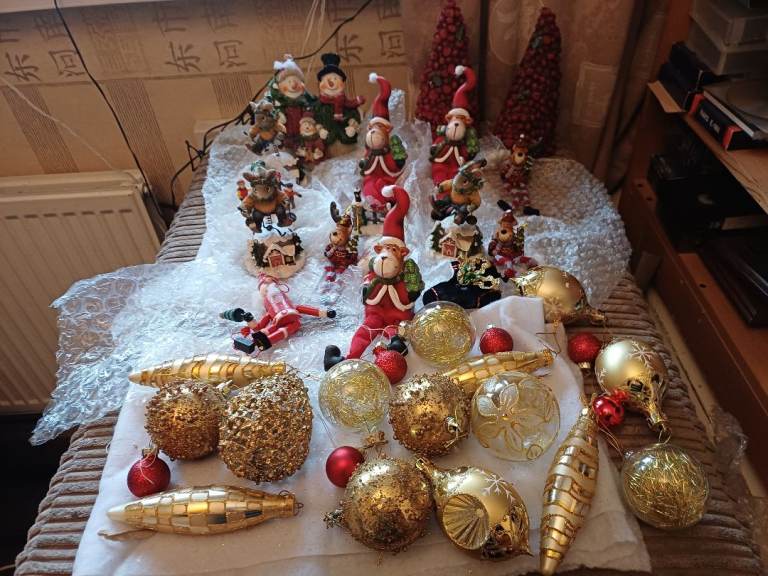 Christmas tree and extras | in Croesyceiliog, Torfaen | Gumtree