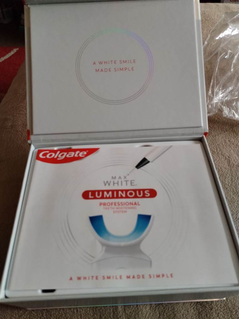 Colgate Luminous teeth whitening RRP:£225 | in Lowestoft, Suffolk | Gumtree