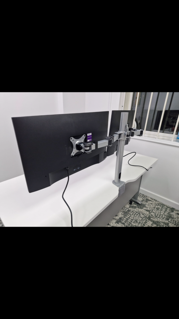 Dell 27 inch hd dual monitor setup p2719h (2 monitors), £210.00 for Sale