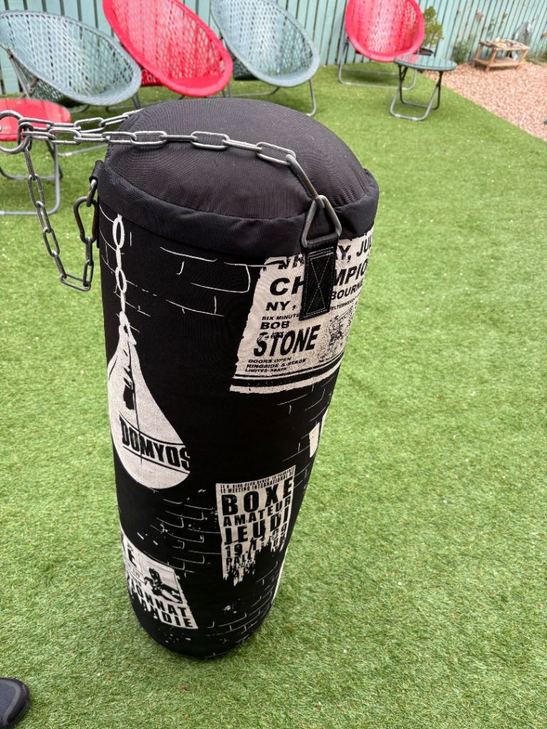 Boxing heavy punch bag | in Jordanhill, Glasgow | Gumtree
