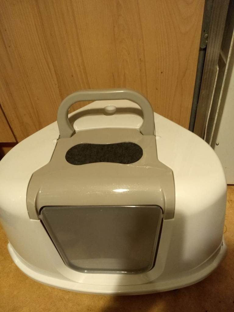 Cat or small dog litter den. fit in corners. Filter. Flip two way door ...