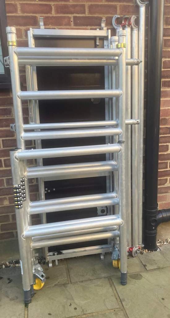 Mini Max Tower Base pack with guard rail | in Sevenoaks, Kent | Gumtree