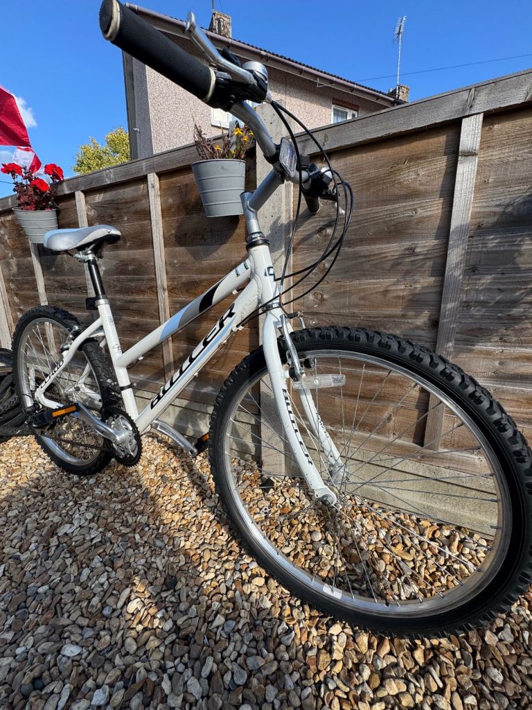 Women’s white bulter mountain bike 26 wheels ready to ride | in Oxford ...