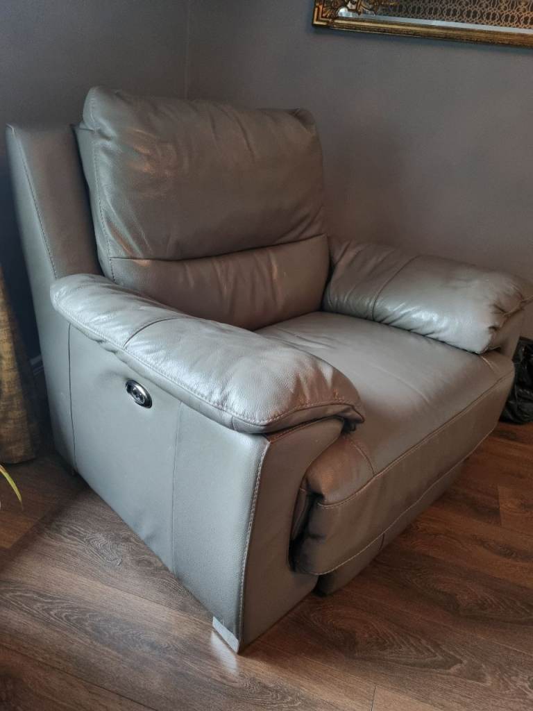 Elephant grey real leather electric recliner armchair can deliver for Sale