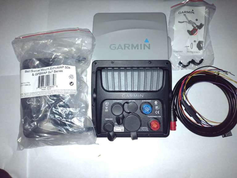 Garmin 527xs GPSMAP GPS Chart plotter detailed UK Chart on SD Card | in ...