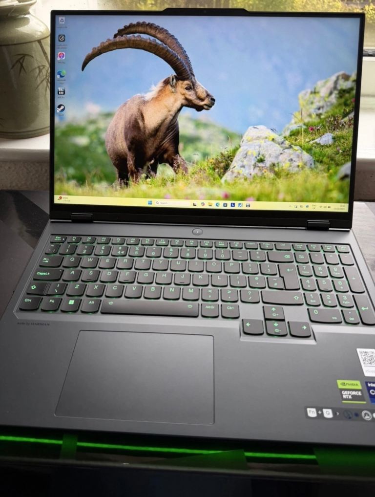 Lenovo Legion Pro 7i i9 RTX 4090 16gb VRAM 32gb RAM *WARRANTY 13900HX ...