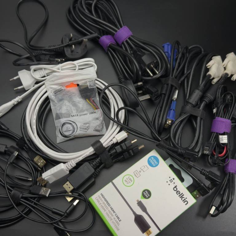 22x cable - MIXED CABLE BUNDLE – power kettle, USB, HDMI, SATA, DP, VGA ...