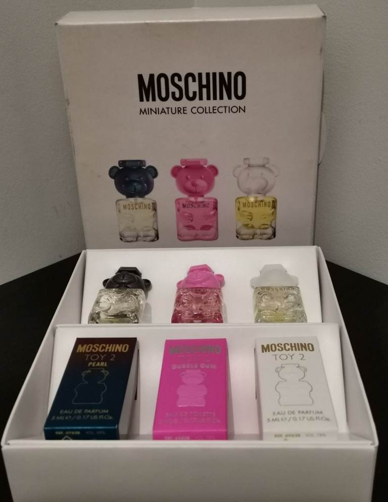 3 x Mini Moschino Toy 2 5ml Travel Box Set. Pearl & Classic Eau De ...