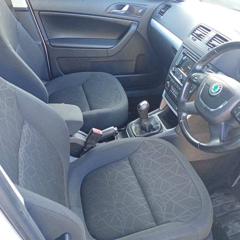 Skoda, YETI, Hatchback, 2012, Manual, 1968 (cc), 5 doors | in Coleraine ...