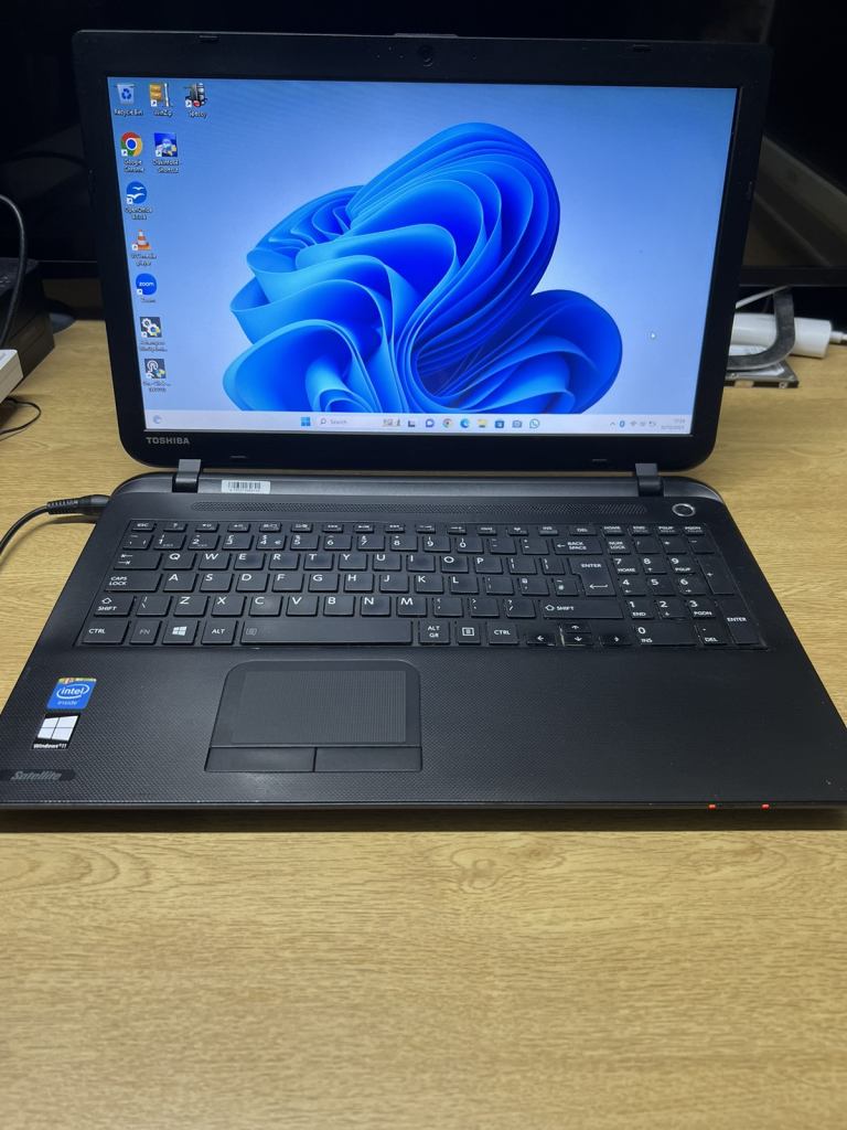 Laptop Fast Slim 4GB Toshiba HD 128GB SSD,Window11,office,Ready | in ...