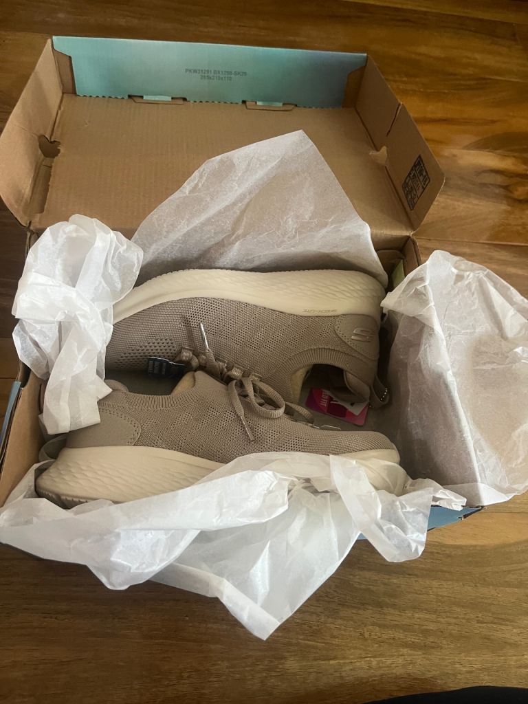 Ladies Brand New in box stretch fit Sketcher’s size 2 | in Aberdare ...