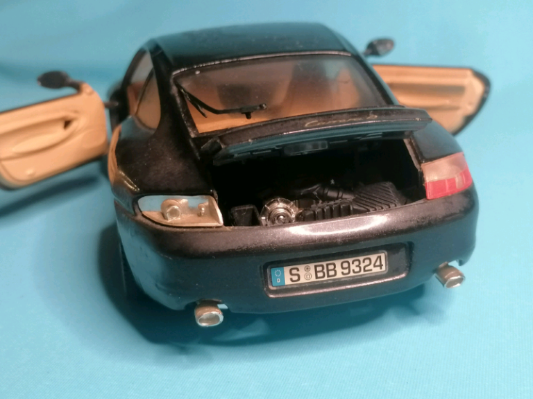 UT Models 1/18 Scale Diecast 91123E - Porsche 911 - Black. | in ...