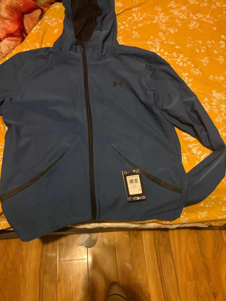 Under amour windbreaker | in Clapham, London | Gumtree