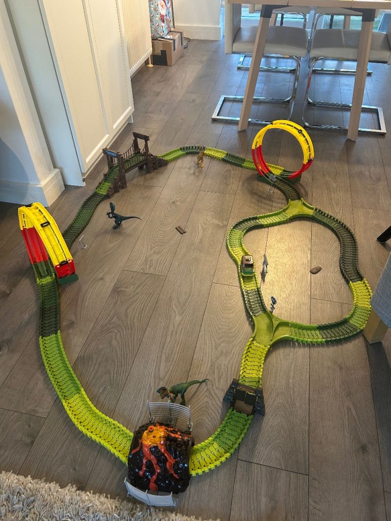 JURASSIC PARK DINOSAUR SUPER LOOP TRACK SET | in Broadstone, Dorset ...