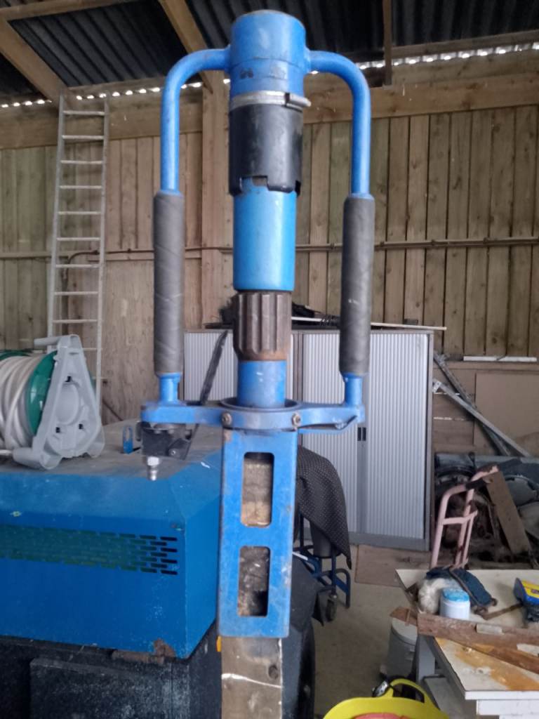Compressor and pneumatic post knocker | in Ballindalloch, Moray | Gumtree
