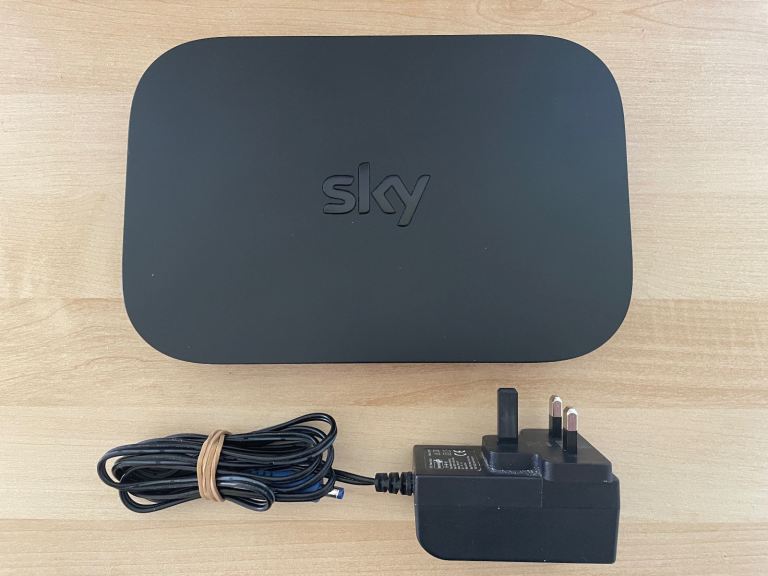 Sky Q Hub Wireless Router WiFi Model ER115UK Dual Band Used With Power ...