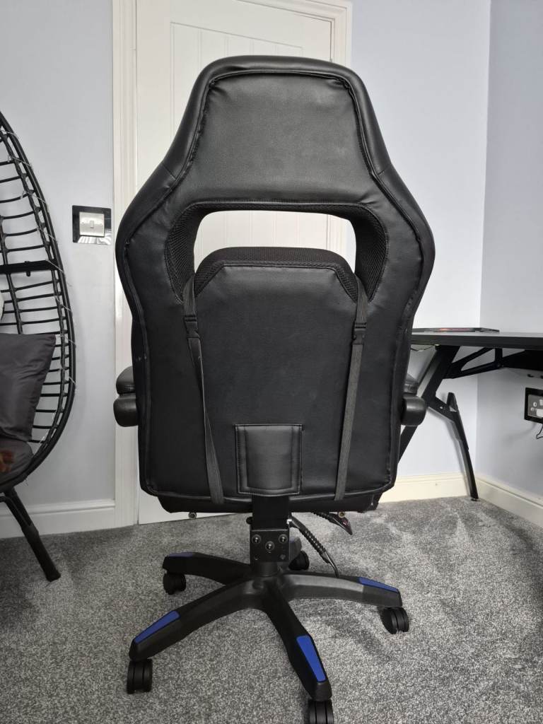 Umi gaming chair with extendable footrest | in Northampton ...