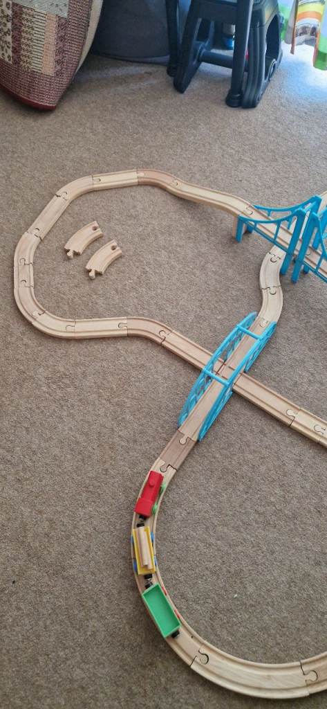 WOODEN TRAIN TRACK WITH TRAINS AND ACCESSORIES. No 2. EXCELLENT ...