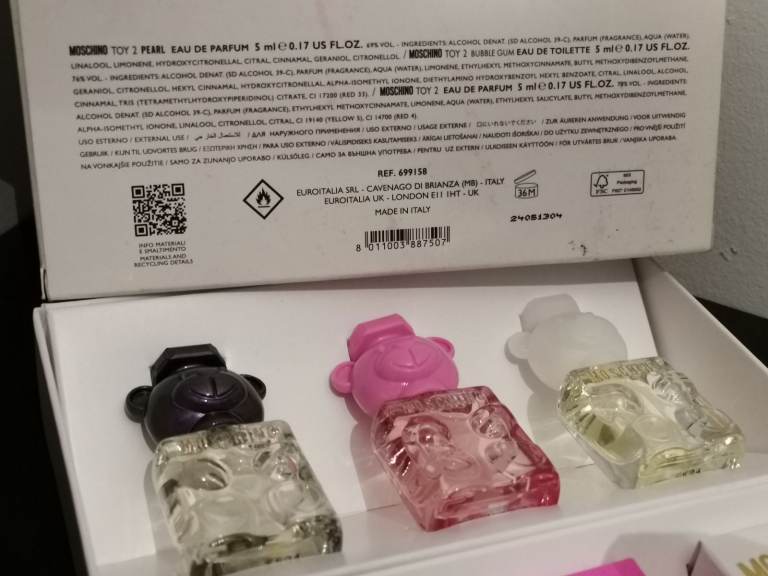 3 x Mini Moschino Toy 2 5ml Travel Box Set. Pearl & Classic Eau De ...