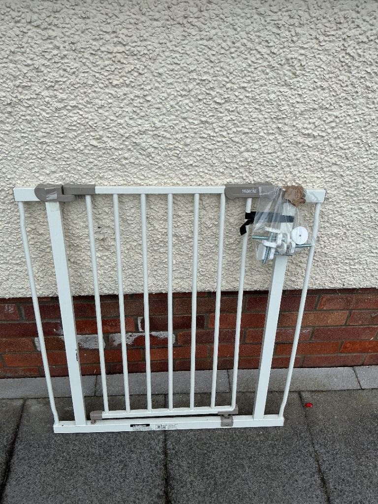 Mania Stair gate, £10.00 for Sale in Bristol | Gumtree
