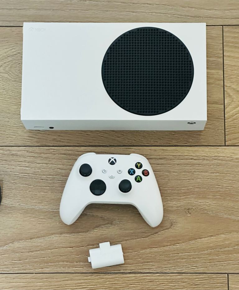 XBox Series S - 512GB SSD - Battery Pack - Good Condition | in ...