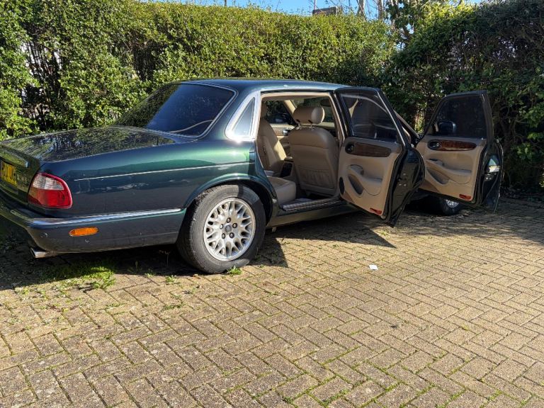 Jaguar, V8 XJ SERIES, Saloon, 2000, Other, 3248 (cc), 4 doors | in ...